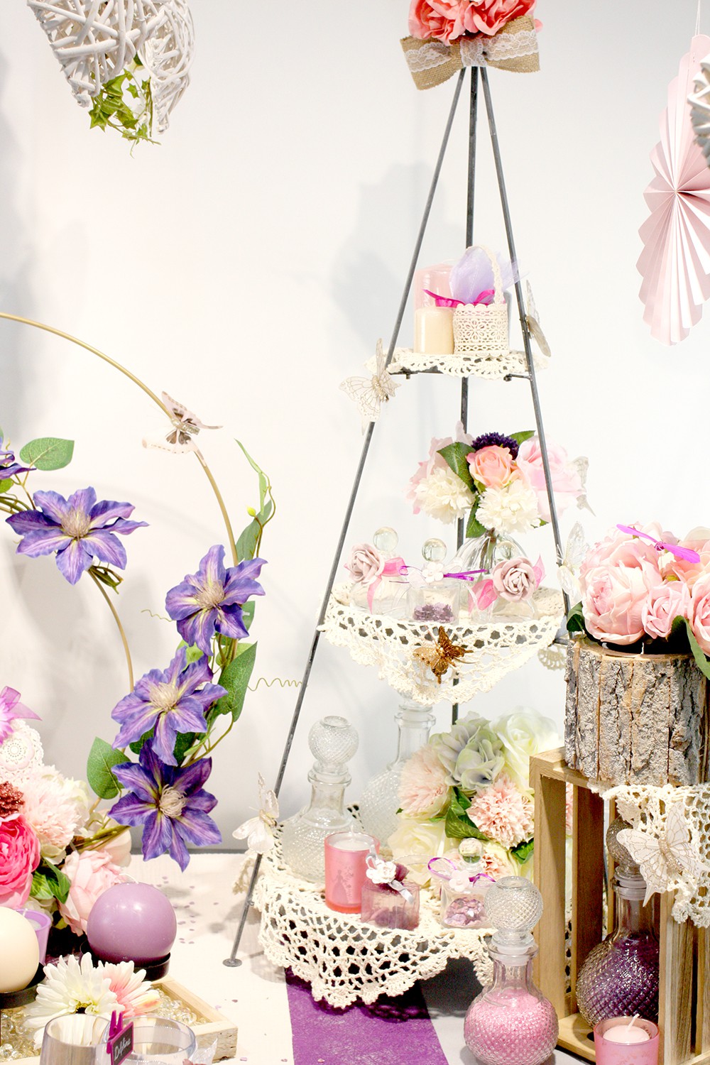 Table rose et violet Clématites - Fêter & recevoir