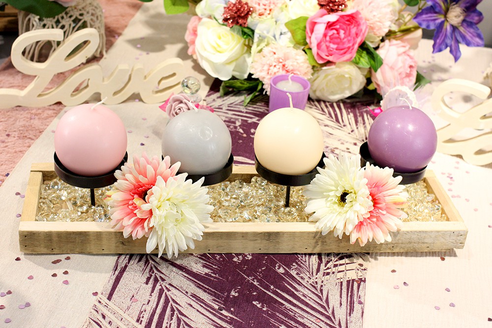 Table rose et violet Clématites - Fêter & recevoir